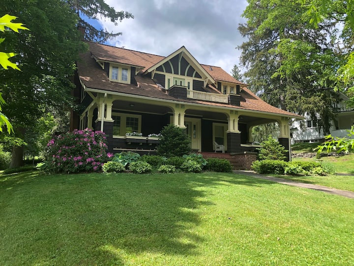 Stamford Vacation Rentals & Homes - New York, United States | Airbnb