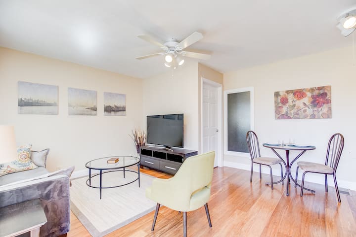 Immaculate 1 K Bed Apt For Business Or Travel - Redwood City, CA