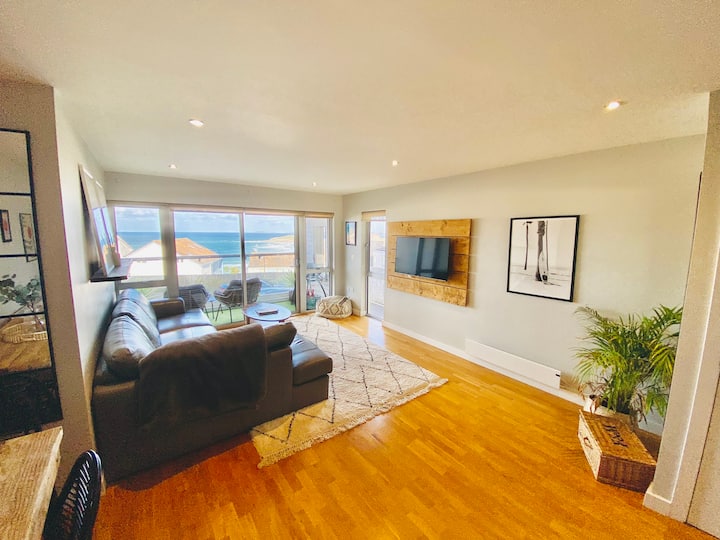 Pentire Luxury 3 Bedroom Flat With Fistral Views - Crantock