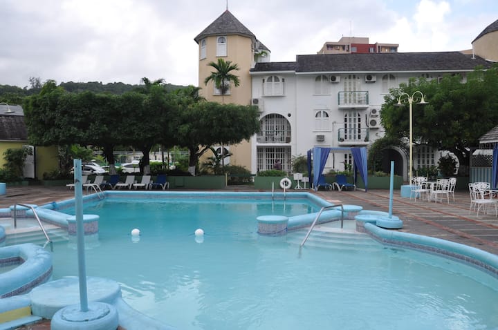 Affordable Ocho Rios Beach Living - Ocho Rios