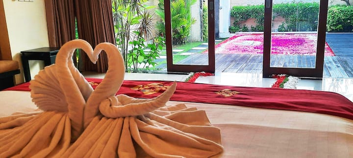 Honeymoon Private Pool Villa In Seminyak Bali - Seminyak