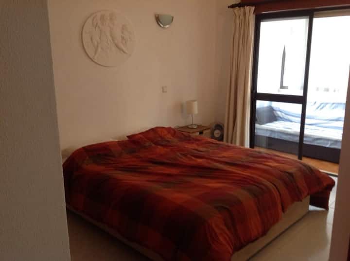 Cosy Two Bedroom Apartment, Albufeira - Albufeira