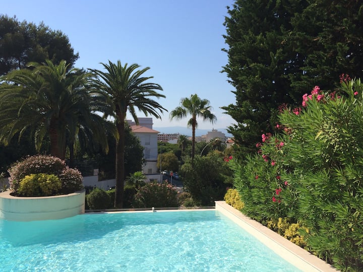 Toppleilighet - 150m Fra Havet - Nyoppusset I 2020 - Antibes