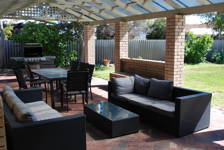 Rockingham Holiday Rentals & Homes - Western Australia, Australia | Airbnb