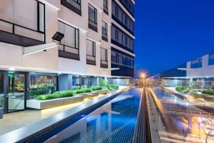 Departamento D Lujo Jacuzzies Sauna Piscina Juegos - Quito