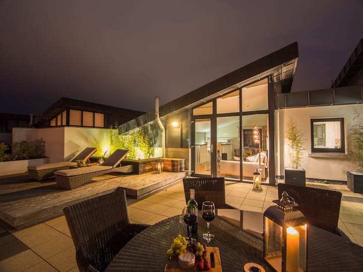 Exquisite Galway City Penthouse– Sleeps 7 - Galway