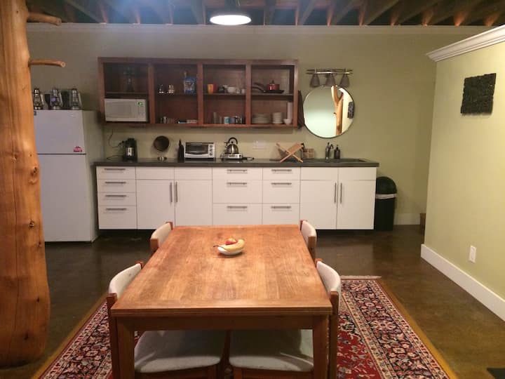 The Carriage House - University District - Seattle