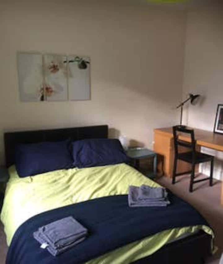 Apt 1 - Victoria Villas, Old Town, Swindon - Swindon