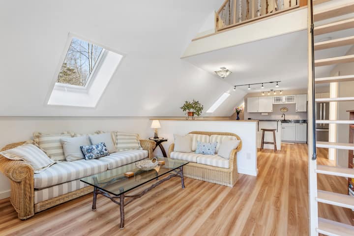 Hadley Point Hideaway, Quiet & Peaceful - Bar Harbor, ME