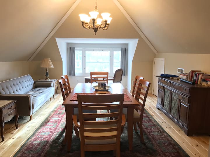 Spacious Private Loft On Main Street (3rd Fl) - Nashua, NH