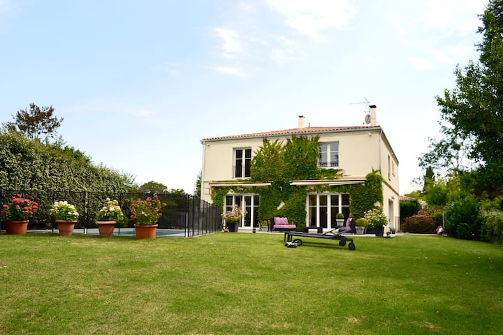 Grande Maison Golf Bordelais, Piscine - 보르도