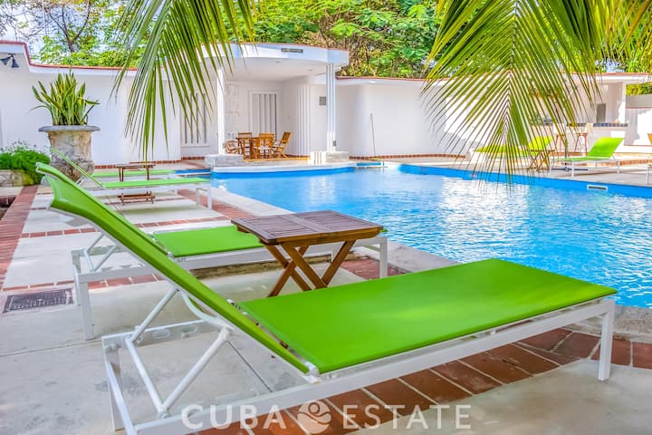 Havana's Best Luxury Villa With Pool In Miramar - Cuba