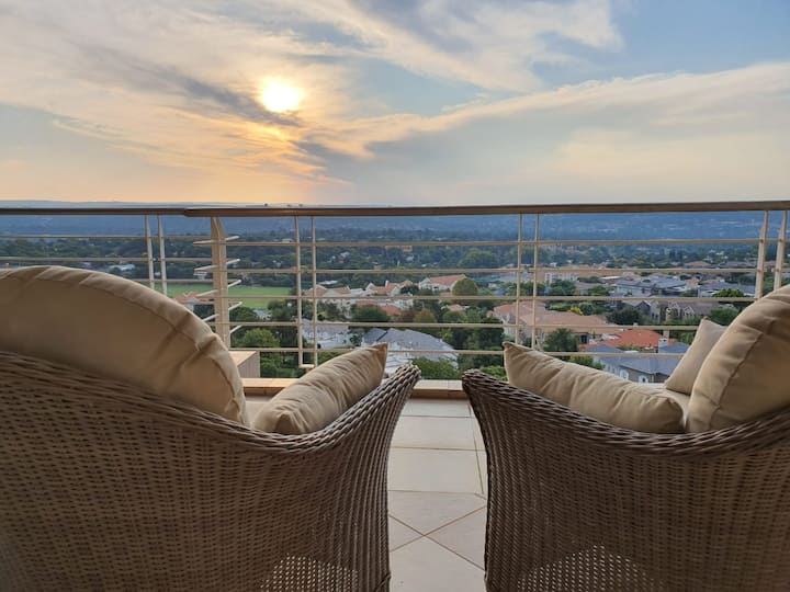 Bhitita Properties Executive Home Away From Home - Sandton
