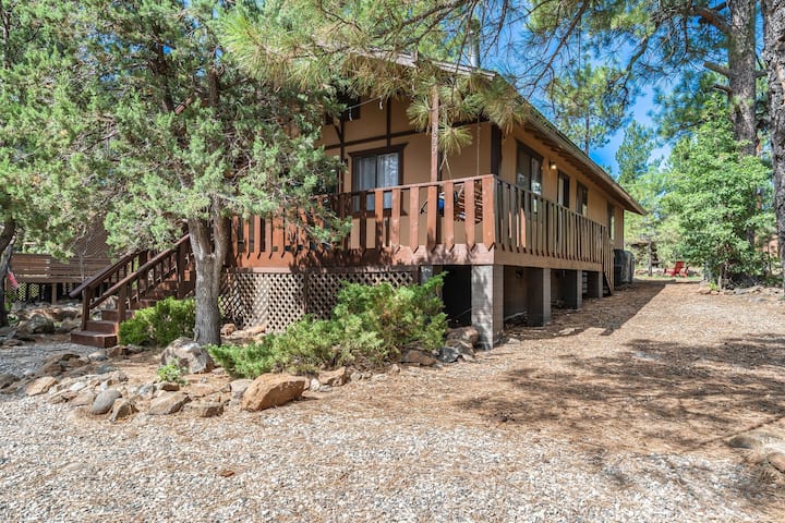 Cozy Cabin In The Woods - Munds Park, AZ