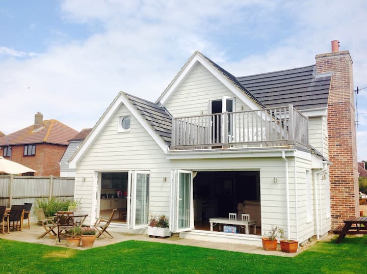 Family-friendly Beach House - West Wittering