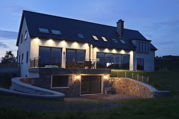 A Luxurious And Stunning Contemporary Home - Castlebar
