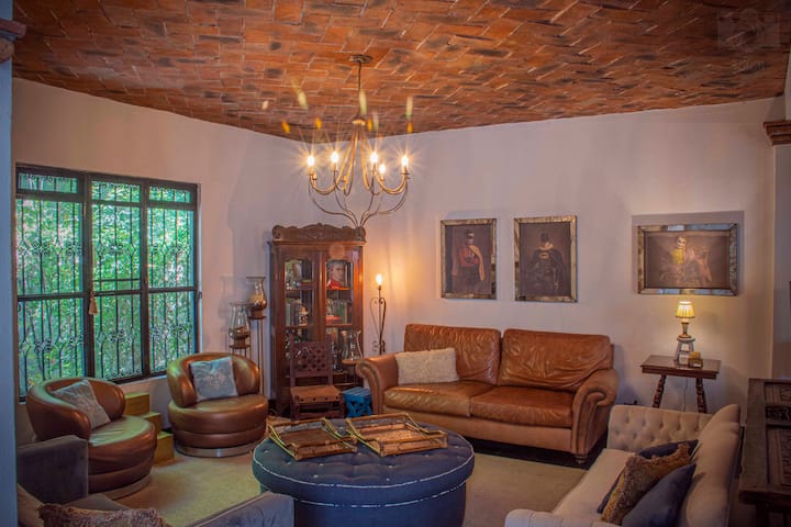 Perfect House For Big Families In Downtown - San Miguel de Allende