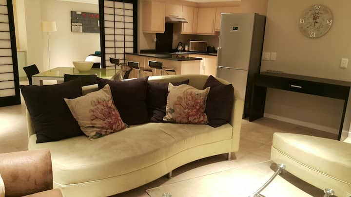 Surf Studio On Beachfront - Somerset West