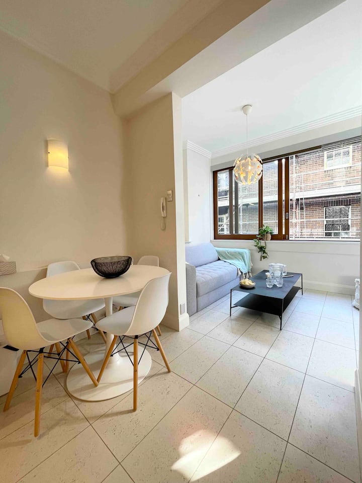 Cosy Art Deco Apartment In Potts Point (Parking*) - Sydney