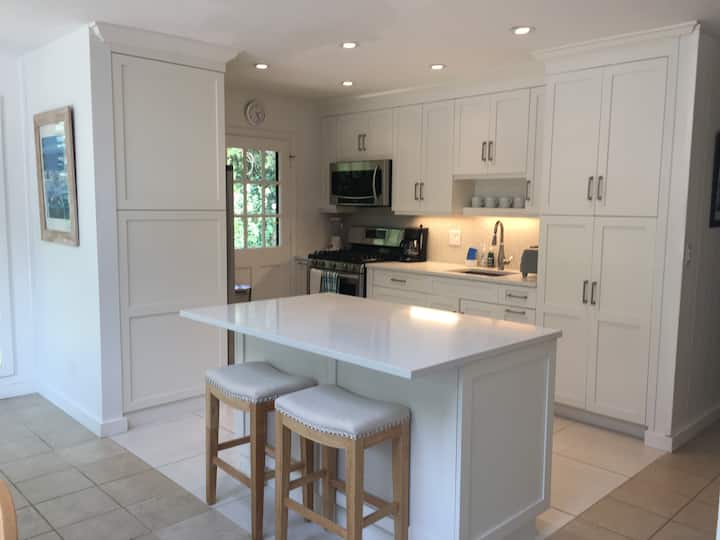 Hamptons Home 3 Bed Pool Hot Tub - The Hamptons, NY