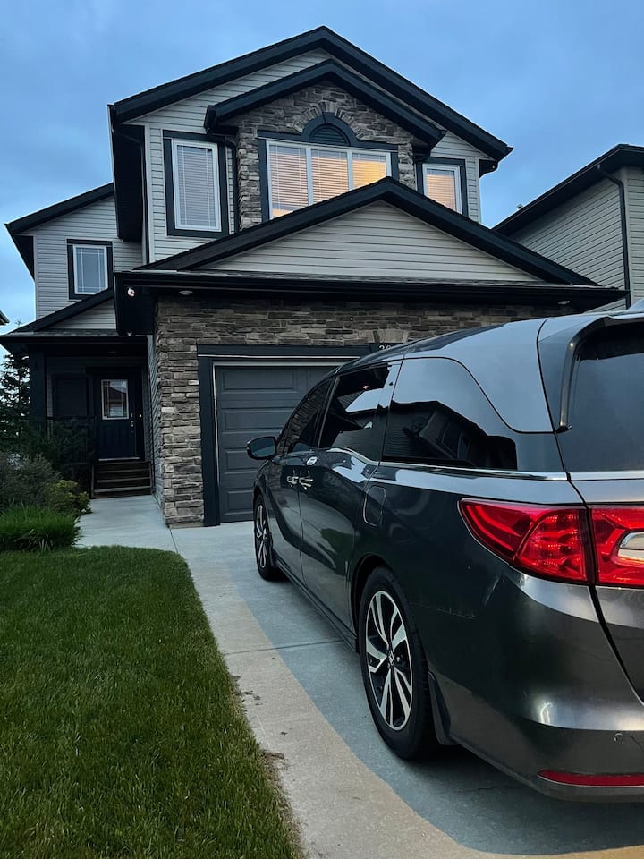 One Bedroom With Private Bathroom - Cochrane