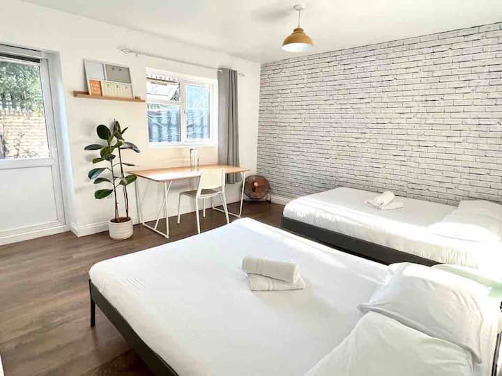 Lovely Big Space With Garden *Central London*! - London