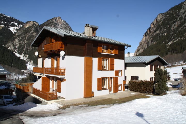 Chalet 3* Pour Vacances En Famille - Courchevel