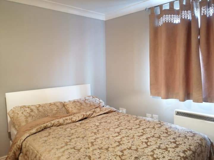 En-suite Double Room, Central Location Chelmsford - Chelmsford