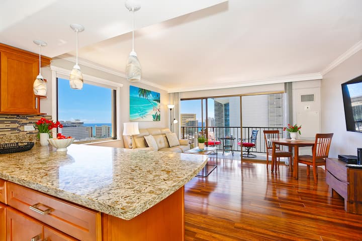 Bright Corner Unit With Stunning Views! Fp2302 - Honolulu, HI