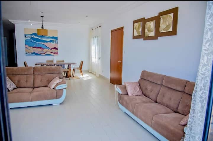 Seafront 4 Bedroom Townhouse With Pool And Beach - The Gambia