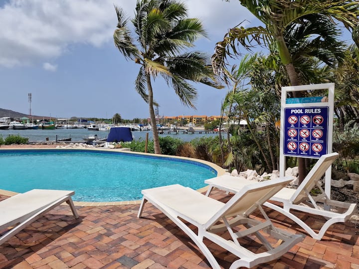 Luxury App For 3-6: Mesmerizing Spanish Water View - Curaçao