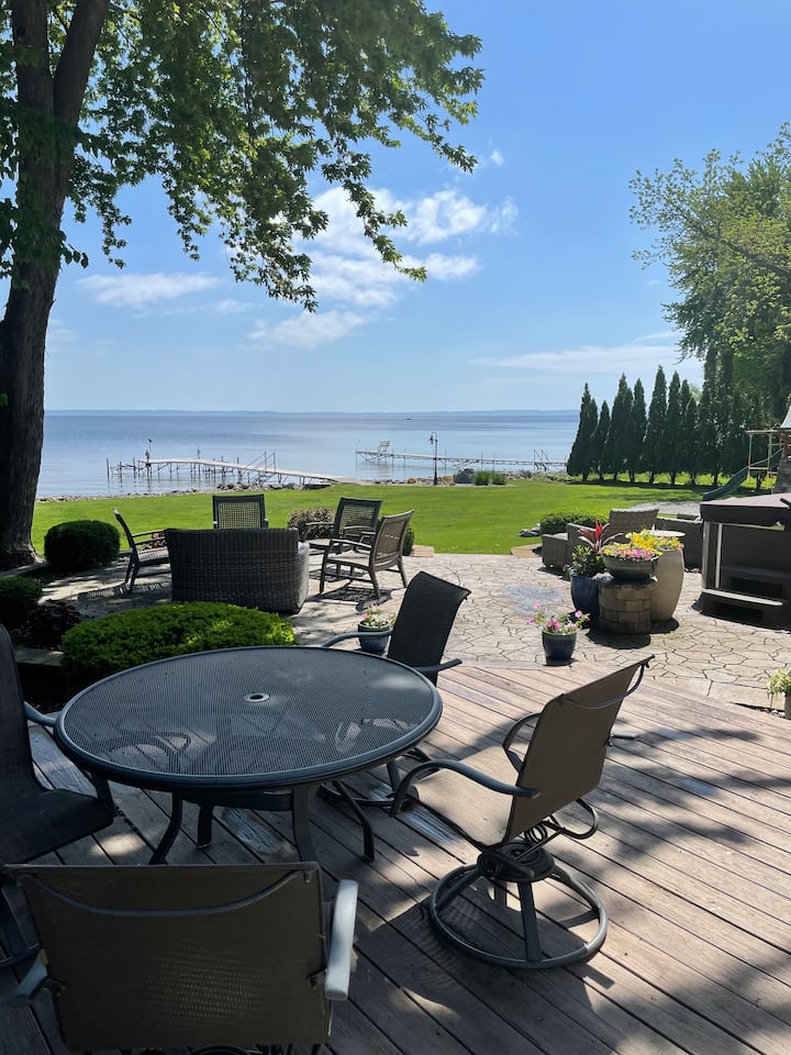 Eaa - Luxury On Lake Winnebago - With Hot Tub - Oshkosh, WI