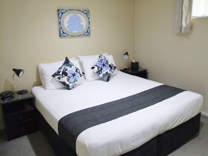 Two Bedroom Spa Bath Apartment - Kaiapoi