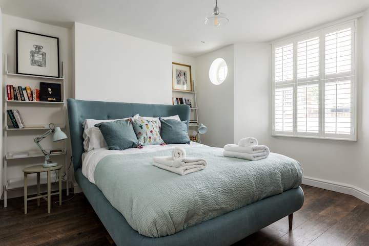 Central 2 Bedroom Apartment In Brighton - Brighton