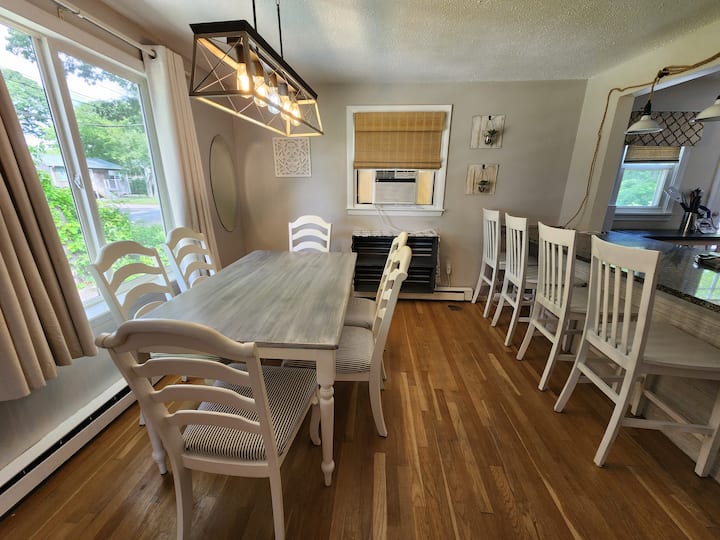 Cape Tupelo - Narragansett, RI