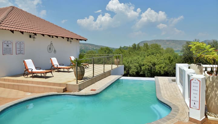 Indlovukazi Guesthouse - Hartbeespoort