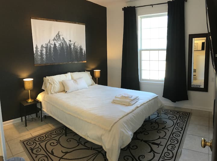 2 Bedroom Sandhills Retreat - Southern Pines, NC