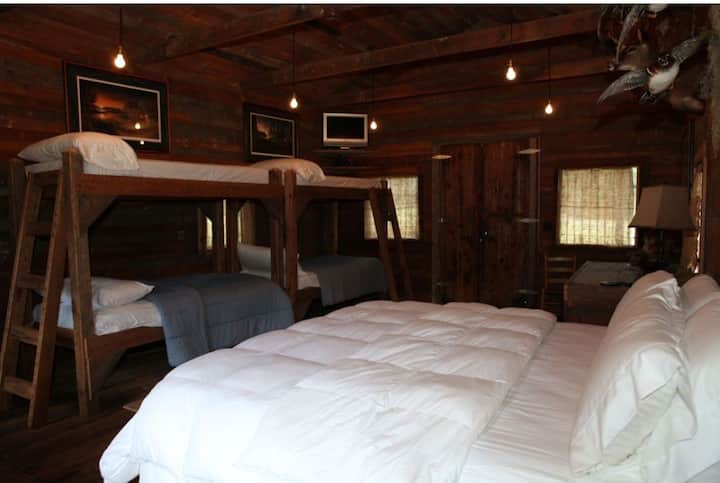 Ford Farm- Drifter & The Commissary Cabin Combo - Lakeland, GA