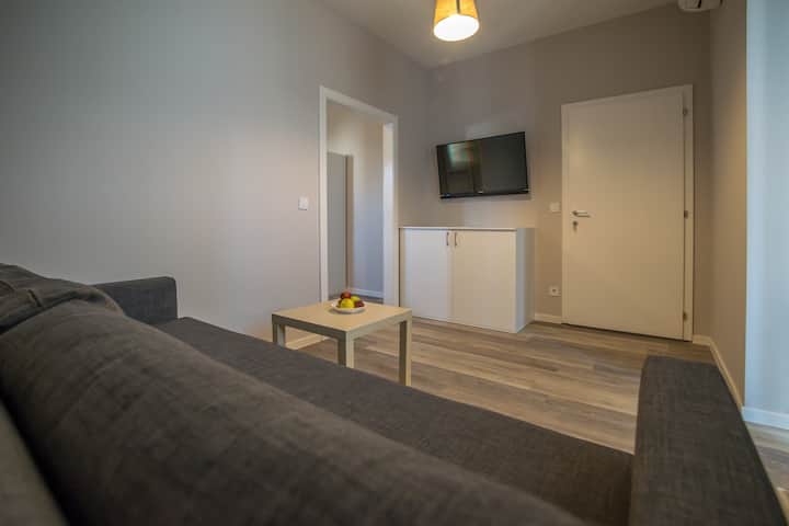 Villa Gambera, Apt. Olive, With Terrace, 4 Ppl - Tisno