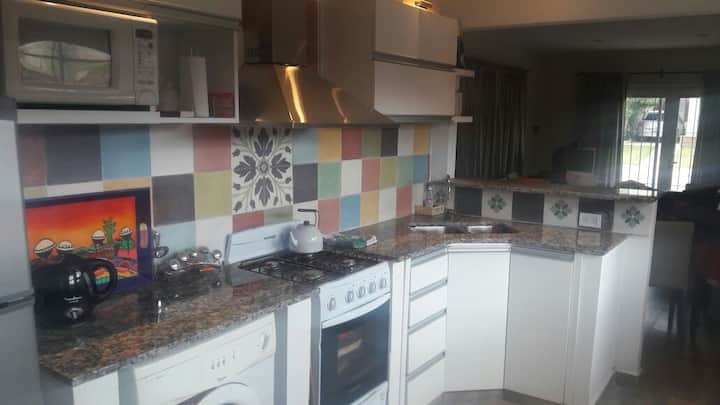 Alquilo Casa A Metros Del Mar - Necochea