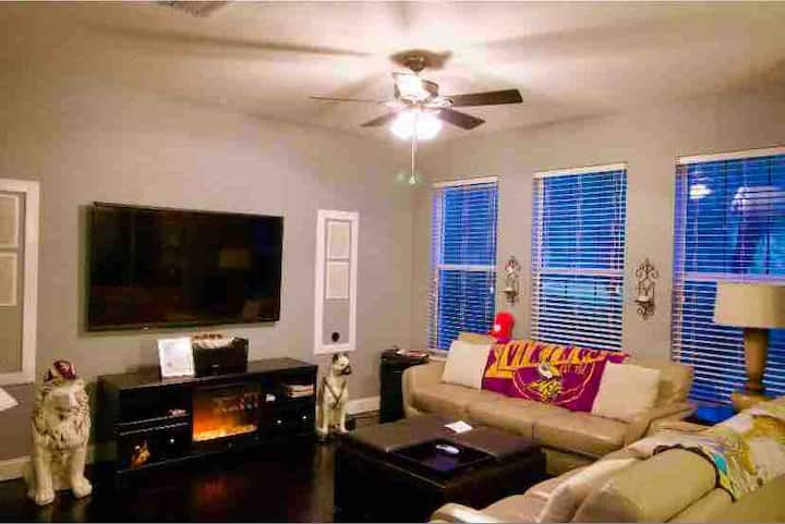 Your Sunshine Home Llc. - 리버뷰