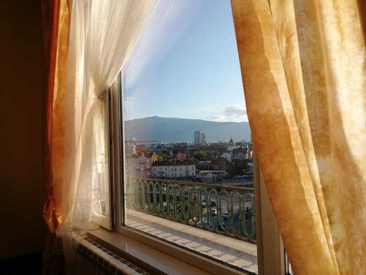 Lions Bridge Central Apartment - Sofia