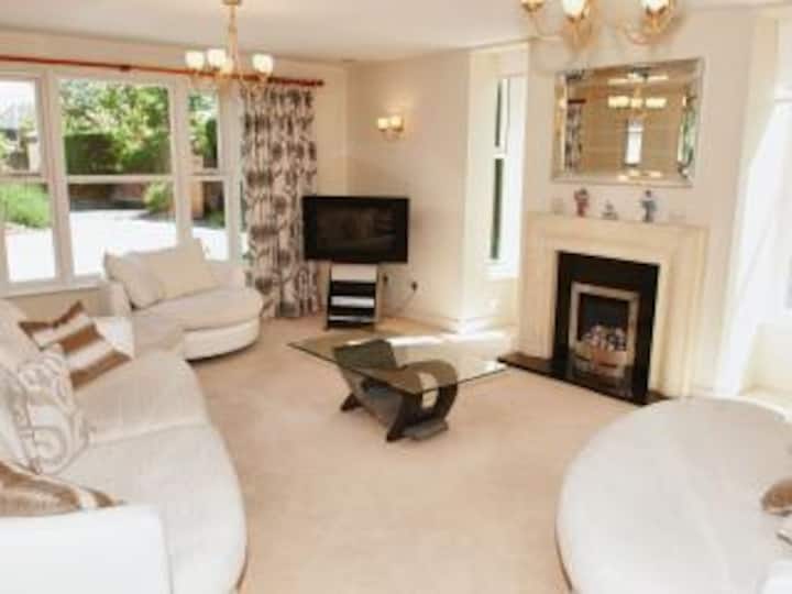 Waterloo Lodge Golfers Retreat - Southport
