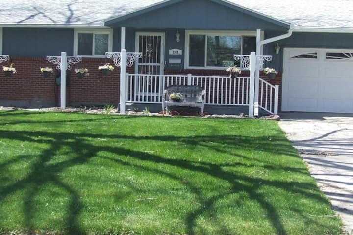 Cheerful Three-bedroom Residential Home - Brighton, CO