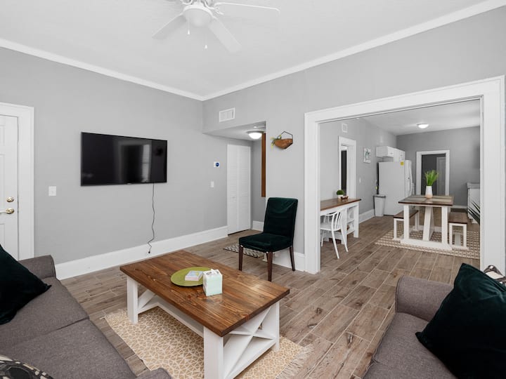 The Bluplex Downstairs, 5mi To Jags Stadium - Jacksonville