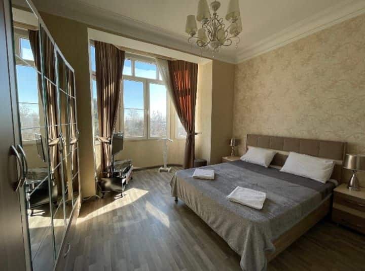 Apartment Near Maiden Tower And Boulevard - Baku