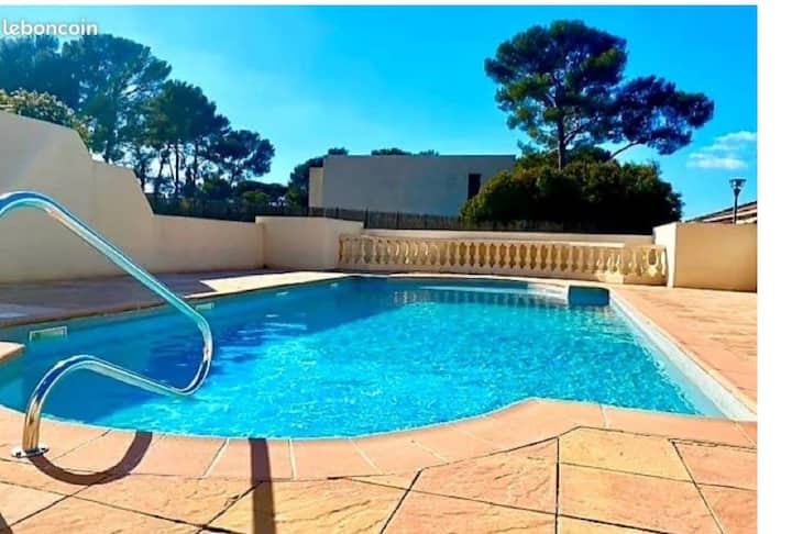 Charmant Duplex à 200 M De La Plage Avec Piscine - Sanary-sur-Mer