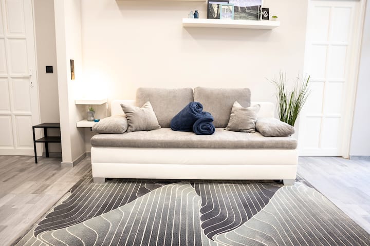 Quiet 2 Bdr Home In Jewish Quarter + Free Parking - Boedapest