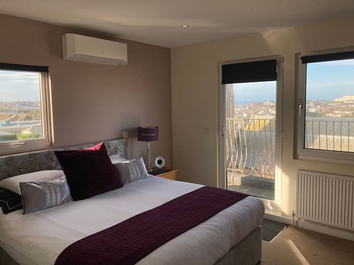 Seaview Kingsize W/ Balcony | The Quies Hotel - Crantock