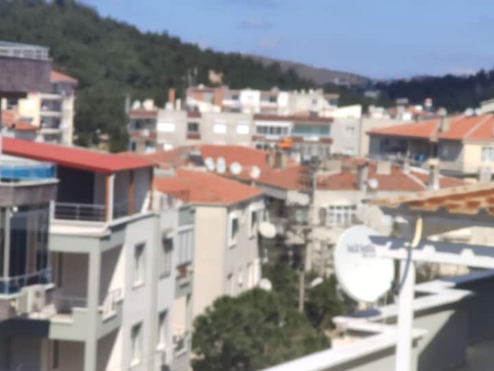 Ayvalık Sarimsaklida Günlük Kiralık çAtı Katı - Sefa Çamlık